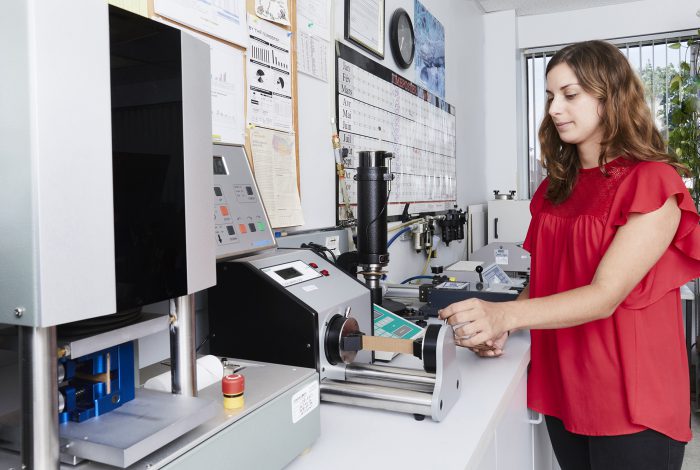 2_4_3_packaging_services_controlled-lab_intro - Packaging